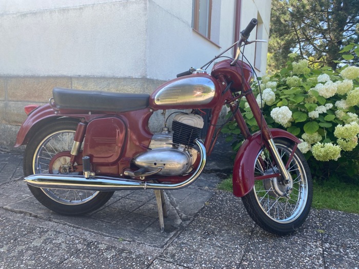 Jawa 250/590 1965 :: Martymoto